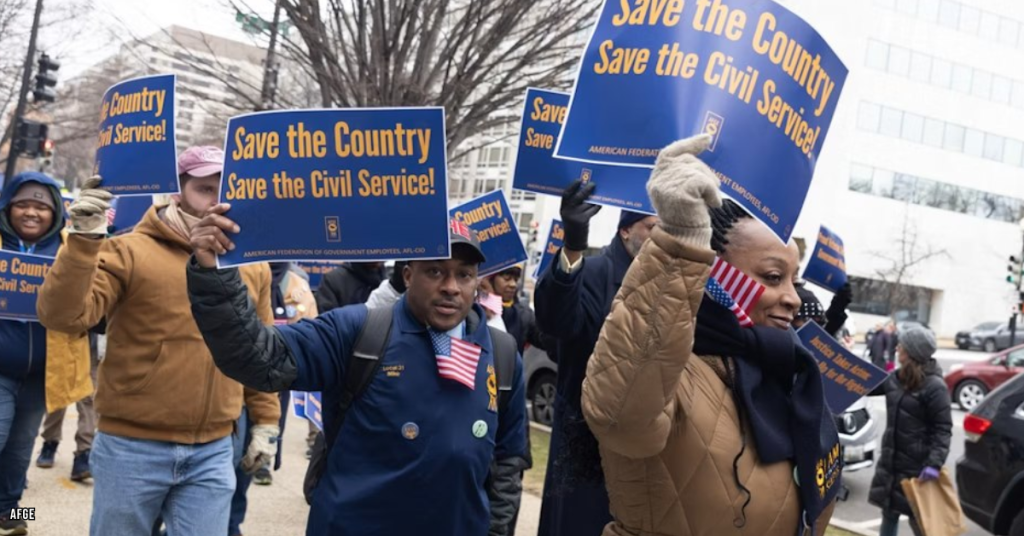 House votes to restore federal workers' collective bargaining rights ...