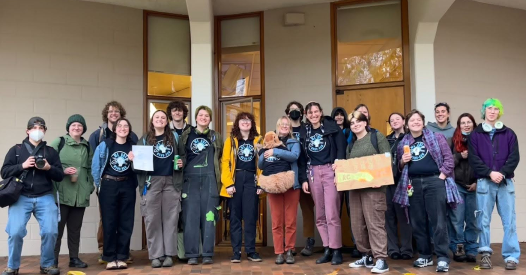 Student workers file for union, vow to change law — The STAND