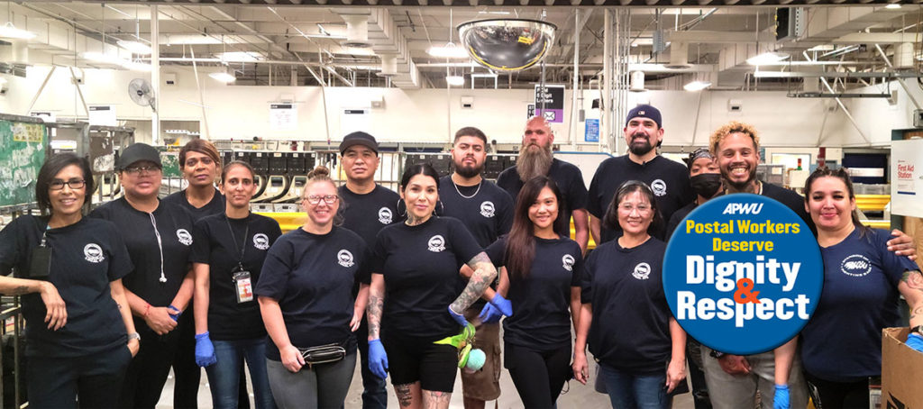 Seattle postal workers demand dignity, respect at April 28 picket