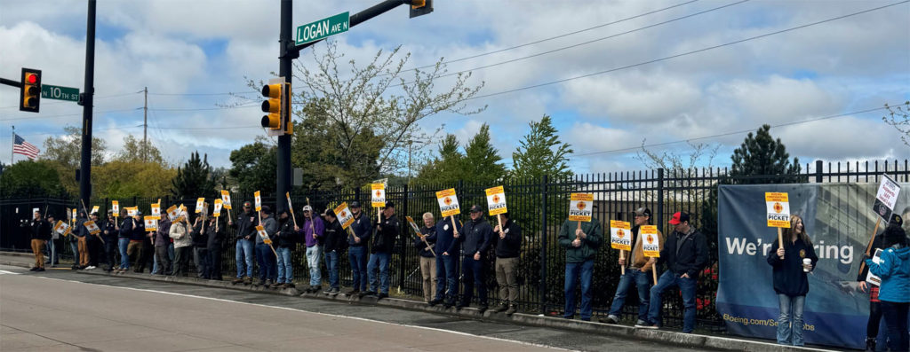 Boeing says it will LOCK OUT its fire fighters
